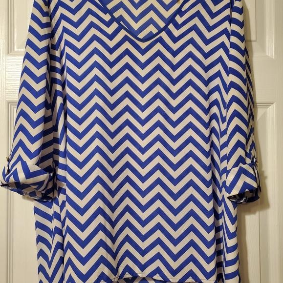 Kiara | Tops | Kiara Royal Blue And White Chevron Top Xl | Poshmark